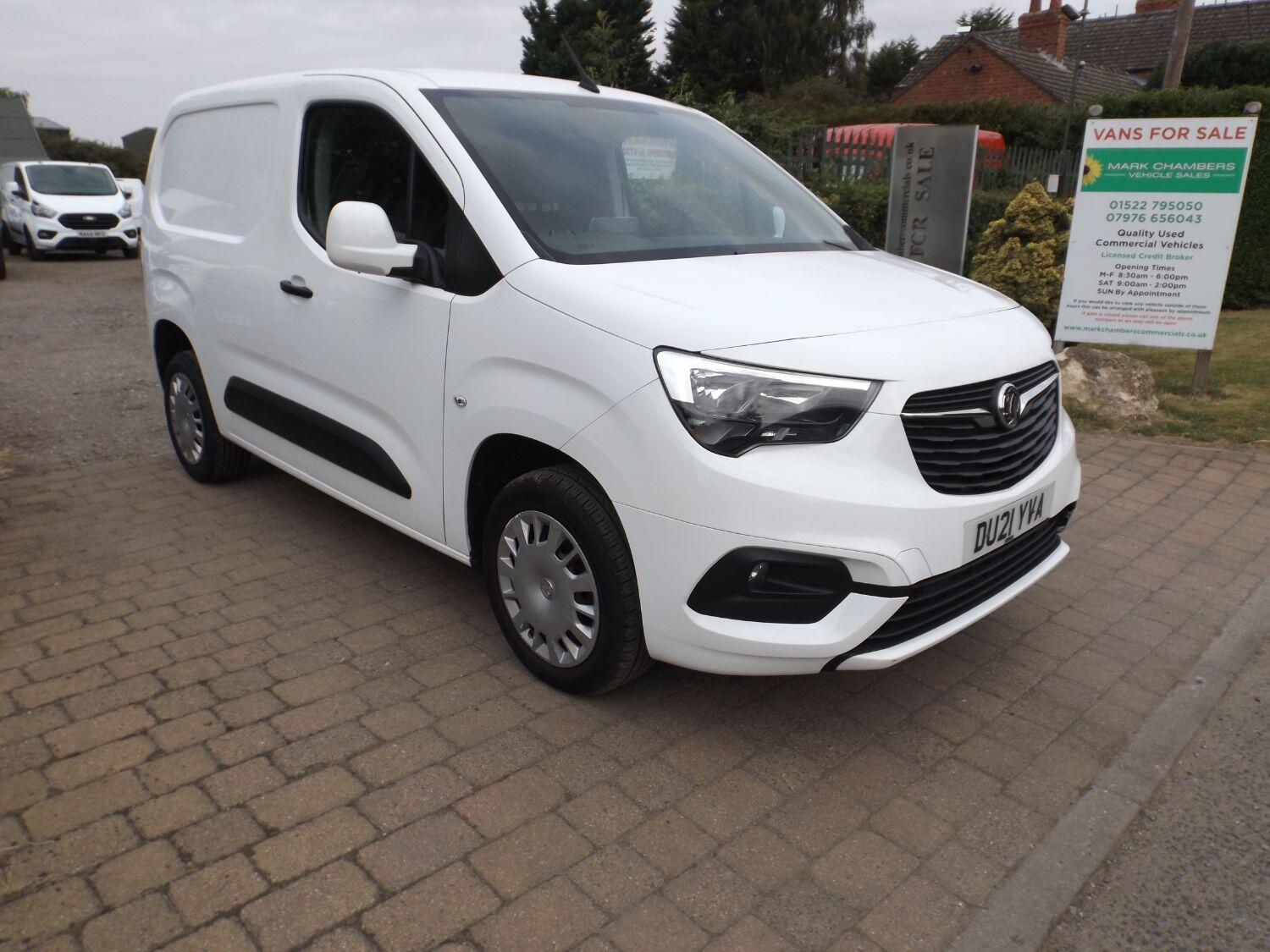 Used VAUXHALL COMBO 2021 White in Lincoln, Lincolnshire | Mark Chambers ...